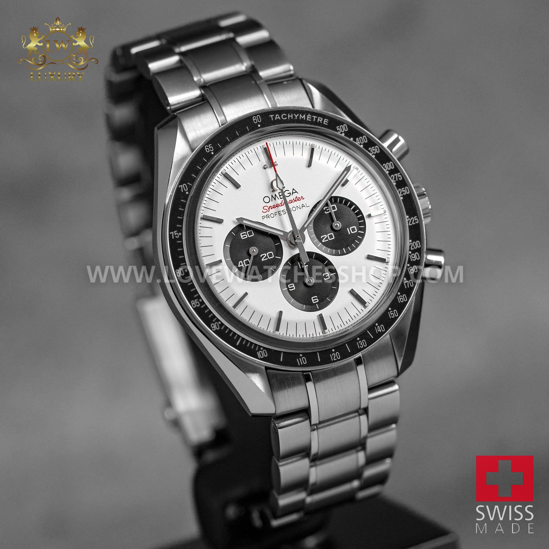SPEEDMASTER ‘TOKYO WHITE PANDA DIAL