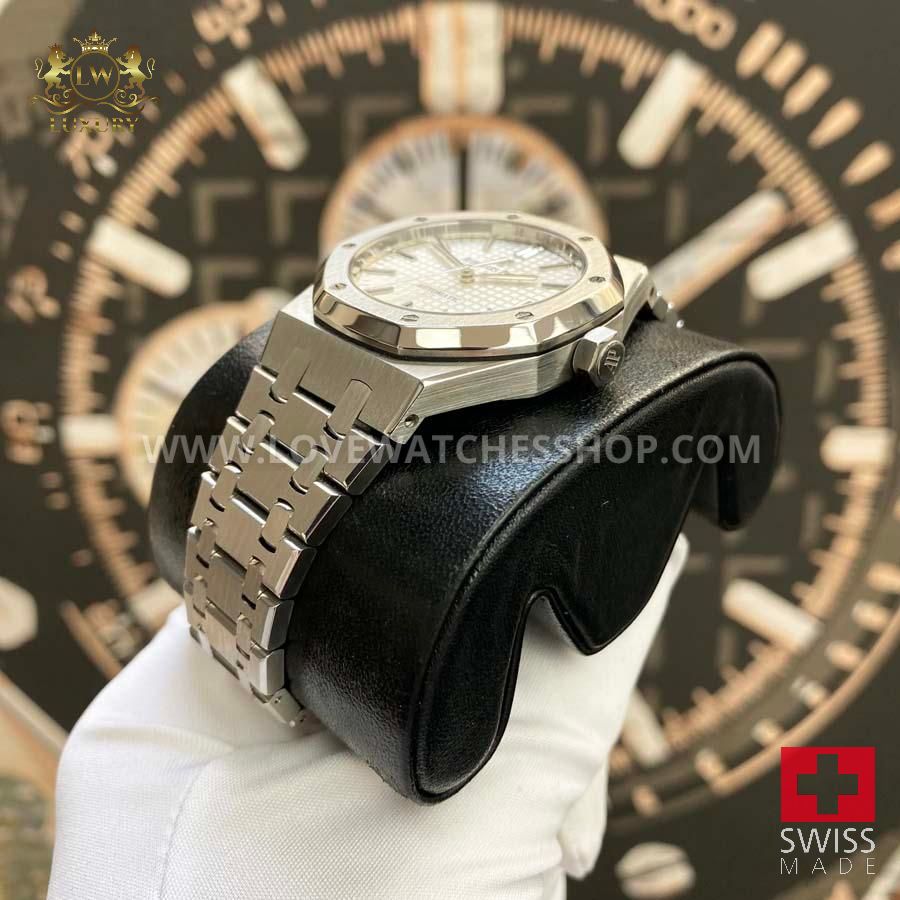 Audemars Piguet Royal Oak 37mm 15450ST White Dial Pre-Owned